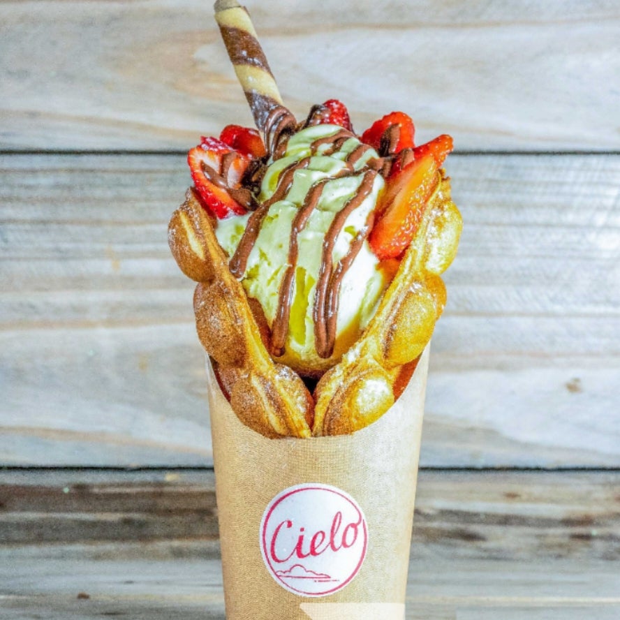 Strawberries & Nutella Bubble Waffle | Cielo Gelateria